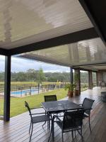 China WY-Tec Glass Roof Sunroom Model WY-SR01 - Customizable Size with High UV Protection and Heat Insulation for sale