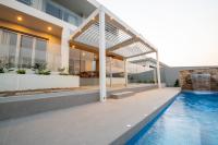 China WY-Tec Glass Roof Sunroom Model WY-SR01 - Customizable Size with High UV Protection and Heat Insulation for sale
