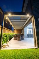 China WY-Tec WY-SR01 Glass Roof Sunroom with Customizable Sizes and Colors - High Durability Aluminum Construction with Snow and Wind Resistance for sale