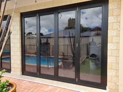 China Customized Aluminium Folding Doors 1.0mm-2.0mm Frame with 5 Year Warranty for Commercial Applications for sale
