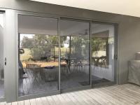 China Customized Aluminium Folding Doors 1.0mm-2.0mm Frame with 5 Year Warranty for Commercial Applications for sale
