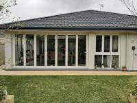 China WY-Tec Aluminum Folding Doors 1.0mm-2.0mm Thickness with Single/Double Glazed Glass for Commercial Use for sale
