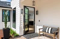 China WY-Tec Aluminium Pivot Doors - High Security, Thermal Insulation, 5-Year Warranty, Custom Sizes for sale