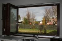 China WY-Tec Aluminum Bifold Soundproof Windows & Doors - Double Glazed Tempered Glass with 5-Year Warranty for sale