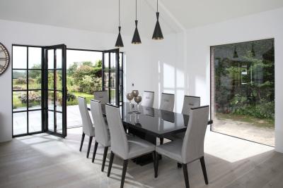 China Custom Aluminium French Doors 1.4mm-2.0mm Thickness with 5mm-12mm Tempered Glass and 5-Year Warranty for sale