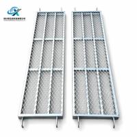 China Non Slip Steel Scaffolding Plank With Hooks / Mesh Surface EN 12811 BS 1139 for sale