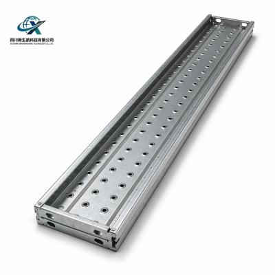 China OEM Anti Skid Scaffolding Part Perforated Steel Catwalk With Drainage Holes / Secure Hooks for sale