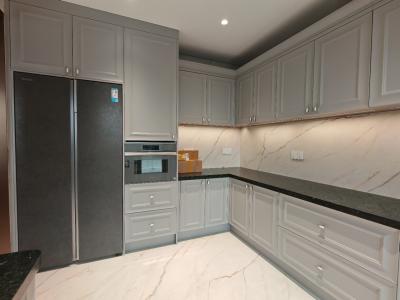 China White French Style Stainless Steel Kitchen Cabinets For Traditional Family Homes for sale
