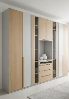 China Gallery Pale Oak Walk-In Wardrobe System in 304 Stainless Steel for sale