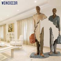 China Garden Decor Bronze Statues Sculpture Western Style Bronze Man Sculpture for sale