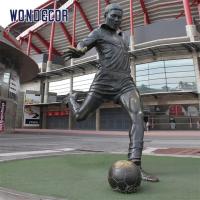 China Sports Athletes Bronze Statues Sculpture Life Size People Shape for sale