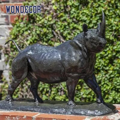 China Live sized metal cast bronze statue of rhinoceros for outdoor garden decoration for sale