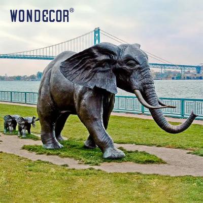 China Zoo Decorated Custom Bronze Sculpture With Lovely Elephant 180cm for sale