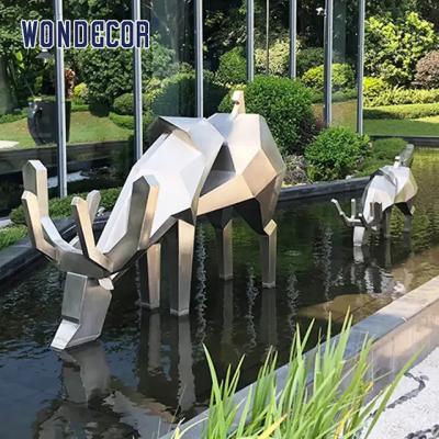 China Geometric Polyhedral Deer Forged Metal Sculpture 120cm For Outdoor Decoration for sale