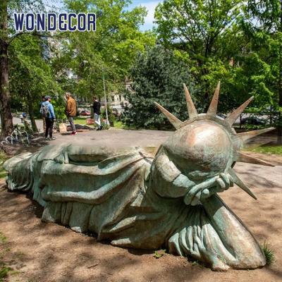 China Liberty Lying Diagonally Bronze Garden Sculptures In Park for sale
