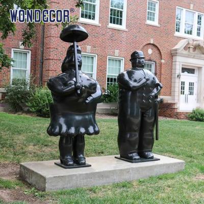 China Casting Metal Art Fat Bronze Couple Sculpture Outdoor for sale