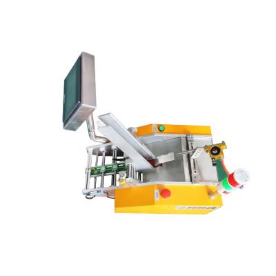 China Automatic Card Counting Machine Gift Greetings Scratch Card Feeding Pillow Packing Machine for sale