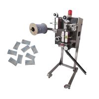 China Strong Compatibility for Various Bottle and Bag Specifications with Changsheng Desiccant Inserter Machine for sale