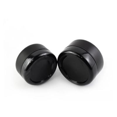 China 5ml 9ml Child Resistant Cube Square Black Glass Concentrate Jar With Black Plastic Caps for sale