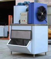 China Dimensions of M.unit 1570x1100x1180 mm 2.5ton 2500kg Flake Ice Machine for Business Commercial Automatic Industrial for sale