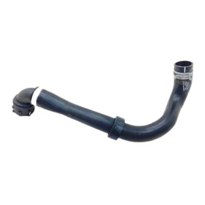 China 32252070 Upper Radiator Hose For XC90 Automotive Parts for sale