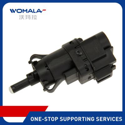 China 30773935 Brake Light Switch C30 C70 S40 S60 S80 V50 V60 V70 XC60 XC70 for sale