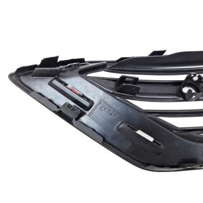 China Auto Parts Fog Light Trim Right Front 31688827 For S60 V60 2019-2022 for sale