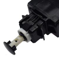 China Brake Light Switch 8622064 For S60 S80 V70 XC70 XC90 Models for sale