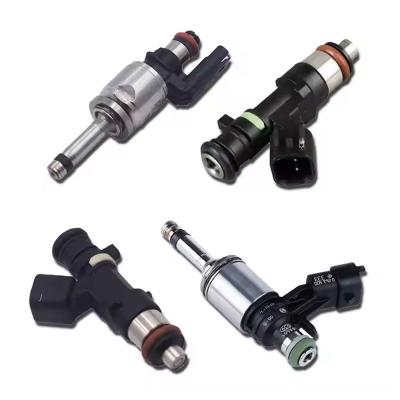 China Womala New Genuine Auto Parts OE 32140135 Fuel Injector for Auto Parts 2019-2022 Auto Parts XC40 spare parts for sale
