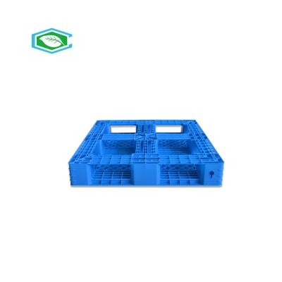 China 1210 Reinforced Plastic Pallets 0.6 T Rack Load Steel Tube Insert High Temperature Resistance for sale