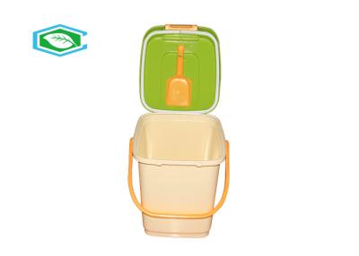 China Fresh Dry Pet Food Storage Bin , Pet Food Storage Box Portable Robust Structure for sale