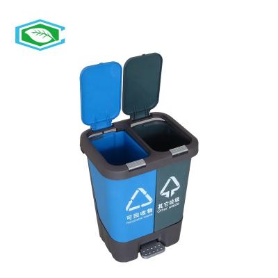 China Water Proof And Leakproof 26 Gallon Plastic Trash Can With Attached Lid And Wheels for sale