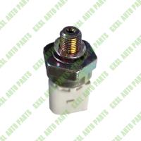 China For Bentley New Continental GT Bentayga 2018-2024 Engine Oil Pressure Sensor OEM 06E906054G 06E906054J for sale