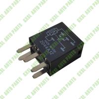 China For Maserati Quattroporte Ghibli Levante Power Relay Replace OEM 673002861 05269988AA for sale