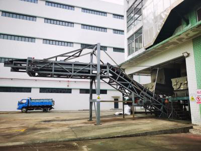 China Movable Telescopic Conveyor Mobile Conveyor For Materials Loading Unloading for sale