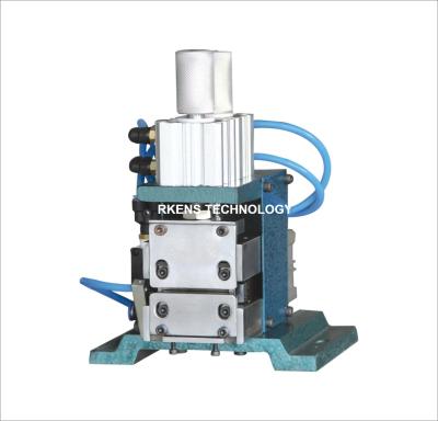 China Small Wire Cutting And Stripping Machine For Stripping Multi - Conductor Cable for sale