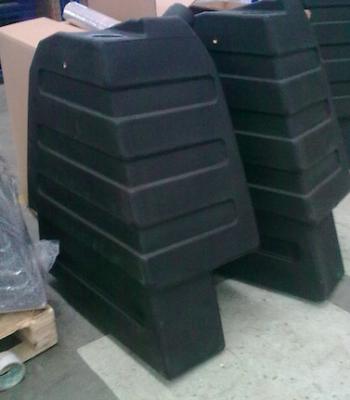 China Custom LLDPE Diesel Fuel Tank 100-Piece Minimum Order Rotational Molding Plastic Container for sale