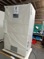 China Upright 728L Capacity Biomedical Ultra Low Temperature Lab Freezer Digital Display For Hospital for sale