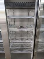 China Stainless Steel 1500L Large Capacity Pharmacy Medical Refrigerator 3 Glass Doors for sale