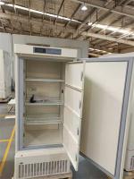 China 268 Liters R290 Vaccine Standing Deep Medical Freezer Fridge Cabinet Color Sprayed Steel for sale
