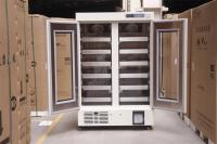 China 658L Blood Bank Refrigerator  Double Glass Door With Blood Basket And Sprayed Coated Outside