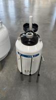 China Biological Dry Shipper  Cryogenic Transport Container with Vacuum Insulation for sale