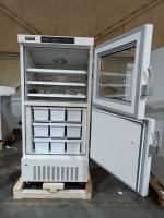 China -40℃ Biomedical Freezer MDF-40V528 Dual Chamber High-Precision Medical Freezer 528L for sale