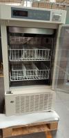 China 108L Capacity Upright R134a Frost Free Blood Bank Refrigerator With Audible Alarm for sale