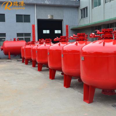 China Industrial-Grade Foam Bladder Tank  With 1.5MPa Strength Test In Red Color for sale