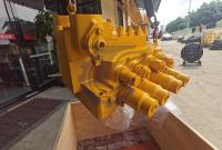 China 709-14-94200 7091494200 709-15-94200 7091594200 FOR KOMATSU PC800-8R PC800-8 PC850-8 PC850SE-8 EXCAVATOR PARTS HYDRAULIC MAIN CONTROL VALVE AFTERMARKET ORIGINAL for sale