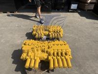 China 0964489 CA0964489 096-4489 099-1107 1R-8150 FOR TQCAT E200B EXCAVATOR PARTS HYDRAULIC MAIN CONTROL VALVE AFTERMARKET ORIGINAL for sale