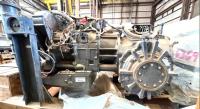 China Komatsu D375A-5 Bulldozer Transmission Assembly Torque Converter Steering Assembly (PN: 195-15-71001, 195-15-71000, 195-00-00550, 195-00-00560) for sale