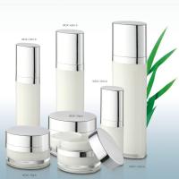 China Personal Care Cosmetic Acrylic Bottle Jar For Skin Care Cream In Industrial Setting for sale
