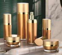 China 30g 50g Acrylic Cosmetic Jar For Makeup Packaging Sealing Type Pump Sprayer for sale
